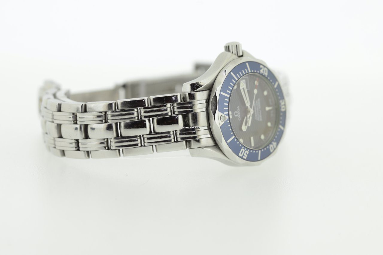 Omega SeaMaster 28mm Ladies Blue Dial Watch